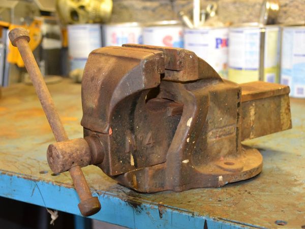 Used record vices for sale in Galway for €65 on DoneDeal