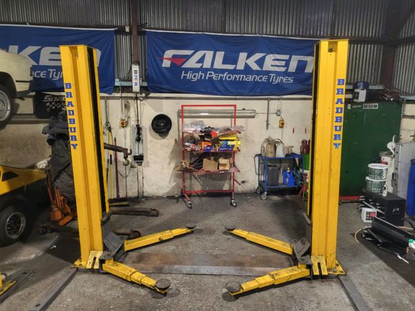 2 post car lift | 354 All Sections Ads For Sale in Ireland | DoneDeal