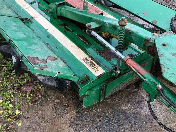 Wylie trailed and mounted toppers for sale in Limerick for €4 on DoneDeal