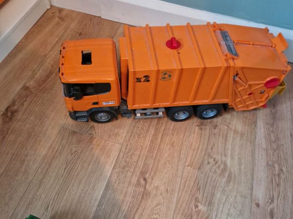 toy bin lorry | 1 All Sections Ad For Sale in Ireland | DoneDeal