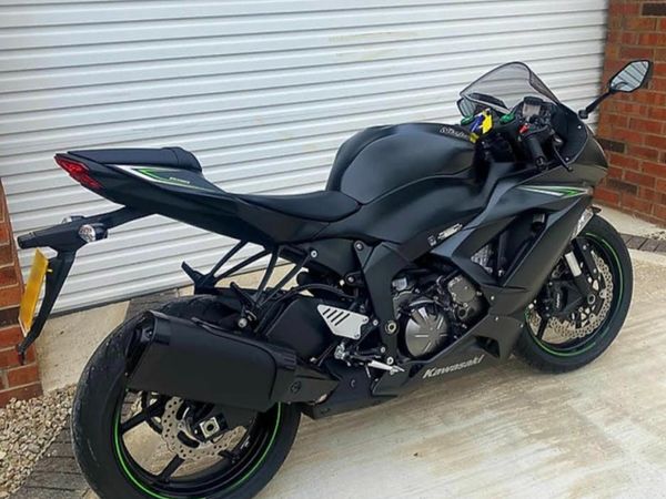 KAWASAKI ZX636 NINJA 375 MILES FROM NEW/ NI regist for sale in Co ...