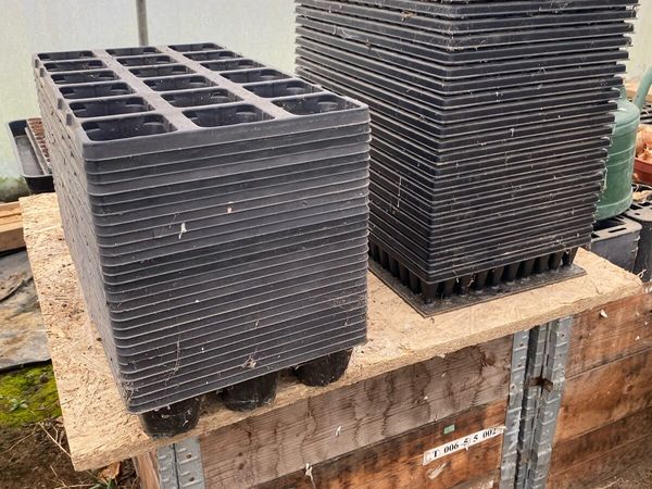 Planting module trays for sale in Co. Cork for €60 on DoneDeal