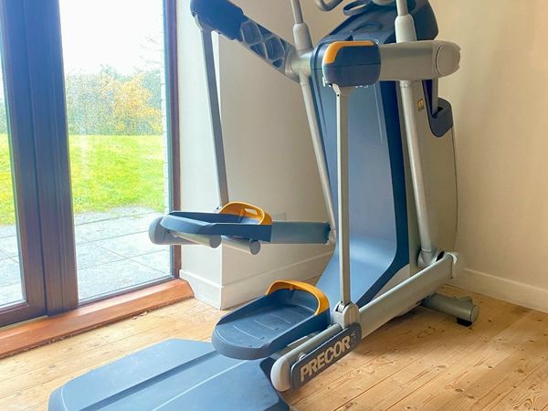Precor AMT 100i Adaptive Motion Elliptical Trainer for sale in Co ...