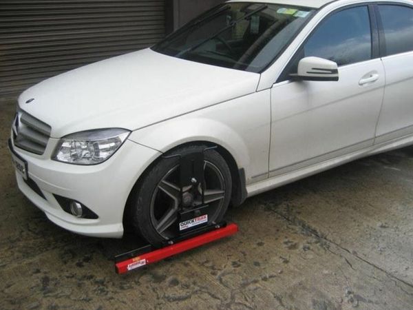 Quick Trak 2 Wheel Laser Tracking Gauge Alignment for sale in Co. Cavan ...