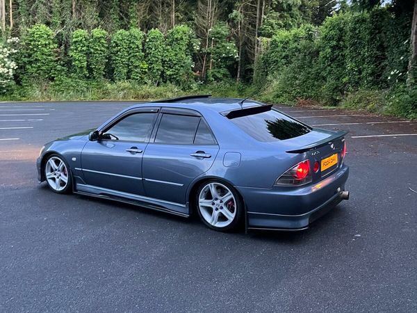 Lexus is200 still available for sale in Co. Meath for €7,350 on DoneDeal