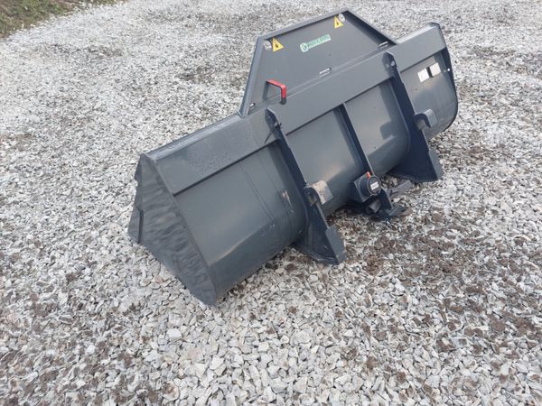 Merlo Bucket for sale in Co. Dublin for €1,950 on DoneDeal