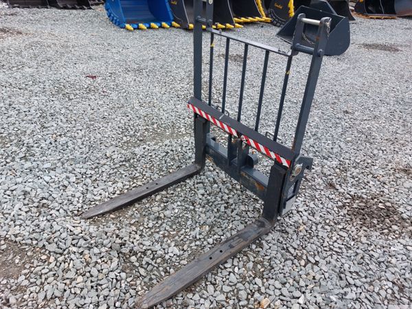 Merlo Pallet Forks for sale in Co. Dublin for €2,000 on DoneDeal