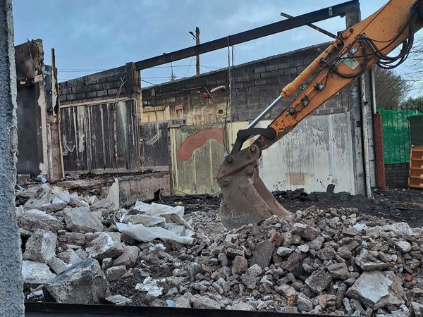 Diggers with drivers all work carried out for sale in Co. Cork for €350 ...