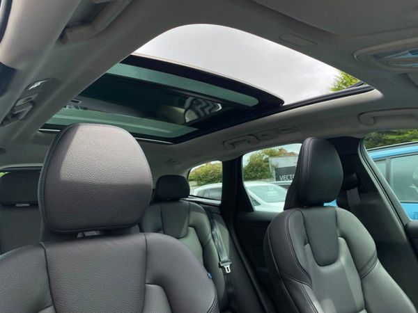 Volvo XC60 18.8 kWh New Model PAN Roof T6 Recharg for sale in Co ...