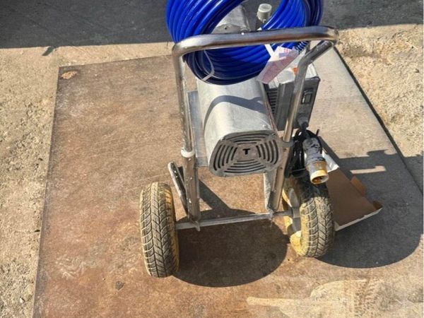 Airless paint sprayer TriTech T9, 110v for sale in Co. Louth for €2,500 ...