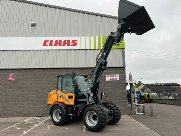 Giant 5000 Compact wheel loader for sale in Co. Antrim for £111,111,111 ...
