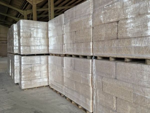 Baled Wood Shavings, Chopped Straw AGRIBEDS.IE for sale in Co. Dublin ...