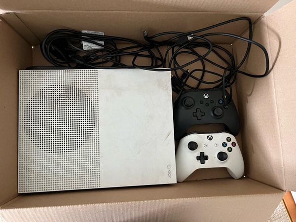 2nd hand xbox one for sale store