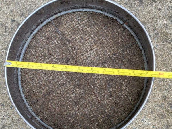 Soil griddle, sieve for sale in Co. Wicklow for €5 on DoneDeal