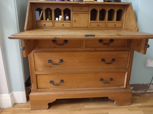 Writing desk for sale in Co. Wexford for €100 on DoneDeal