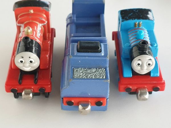 Thomas the tank die cast magnetic train bundle for sale in Co. Kerry ...