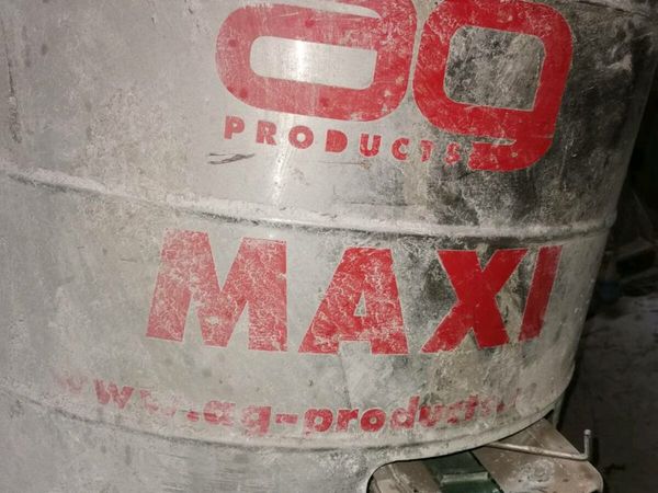 Cubicle Lime spreader for sale in Co. Cork for €1,900 on DoneDeal