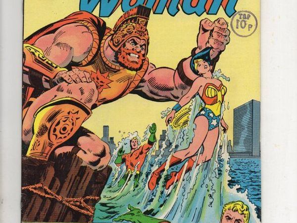 Wonder Woman #215 Amazon Attack Against Atlantis (1975) Dc Bronze Age ...