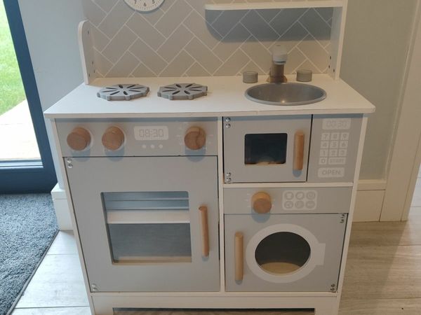 kitchens 75 Toys Ads For Sale in Ireland DoneDeal
