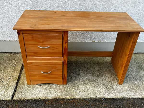Done deal office desk store