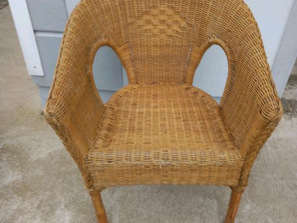Rattan furniture done deal store