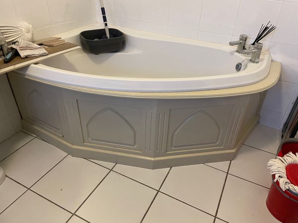 Second hand bathroom furniture store