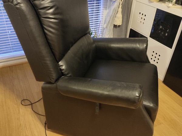 Donedeal recliner chairs store