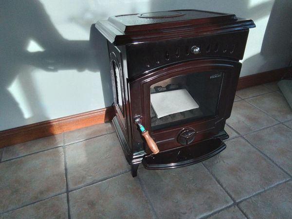Stanley Oil Stove, Non Burner for sale in Co. Louth for €650 on DoneDeal