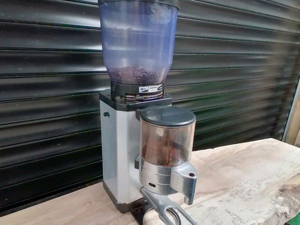 Anfim Milano CT Coffee Grinder for sale in Co. Louth for €200 on DoneDeal