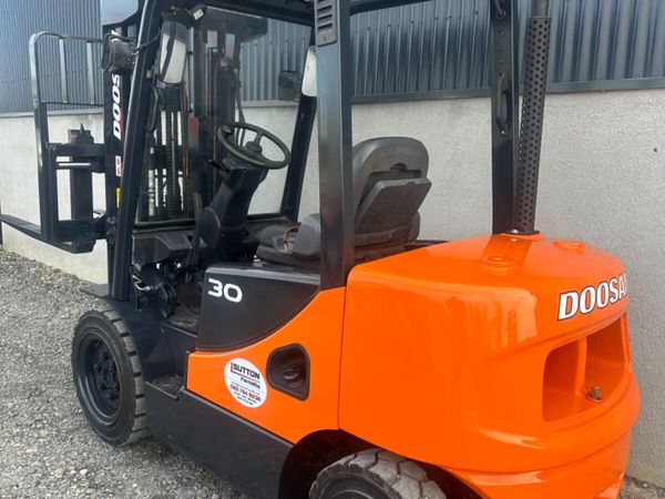Doosan D30S-5 Forklift for sale in Co. Mayo for €13,000 on DoneDeal