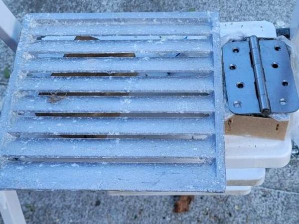 hinges & vents for sale in Co. Laois for €6 on DoneDeal