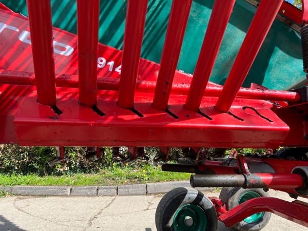 Kverneland Taarup 9142 Rake for sale in Co. Tyrone for £1 on DoneDeal