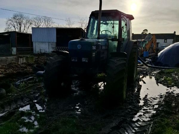 New Holland 7840 Tractor for sale in Co. Wicklow for €10,950 on DoneDeal