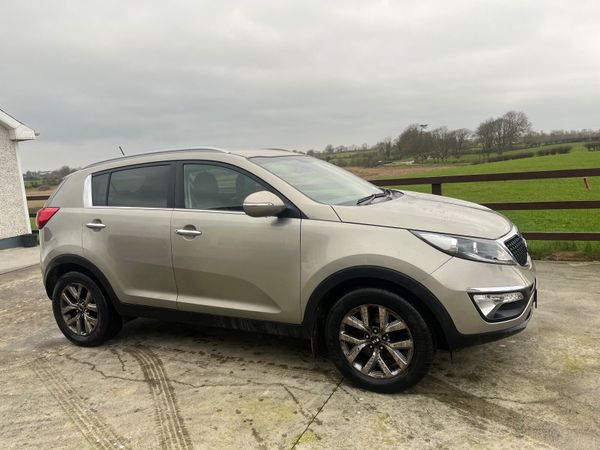 Kia Sportage 2015 for sale in Co. Limerick for €8 on DoneDeal