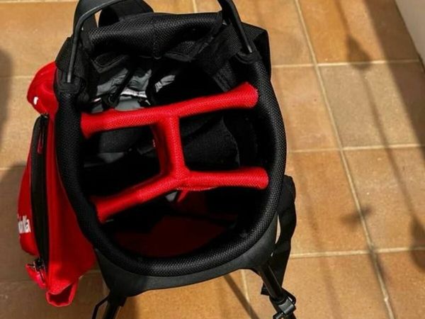 Golf Bag TaylorMade FlexTech for sale in Co. Derry for €90 on DoneDeal