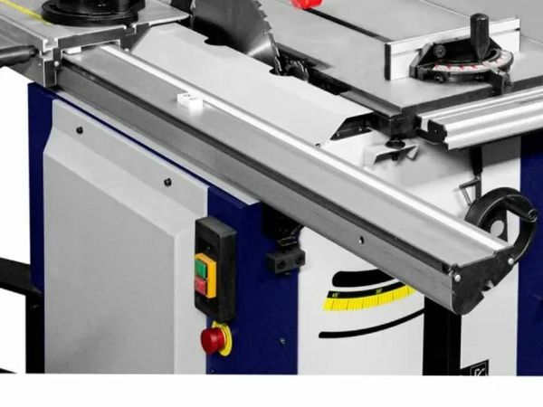 Table saw with scoring blade for sale in Co. Cork for €1,240 on DoneDeal