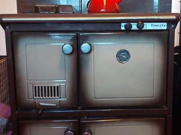 Stanley ranges for sale in Co. Meath for €10 on DoneDeal