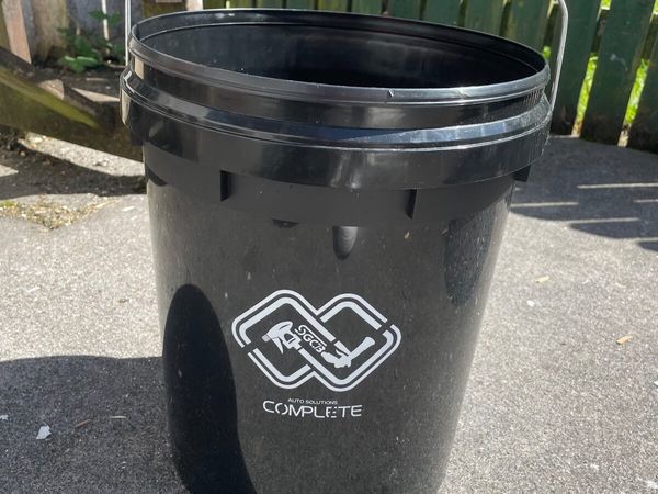 2X 20 Litre Wash Buckets With Grit Guards for sale in Co. Sligo for €30 ...