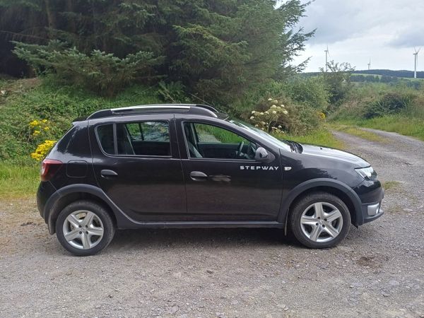 Dacia Sandero Stepway 2014 for sale in Co. Cork for €4,200 on DoneDeal