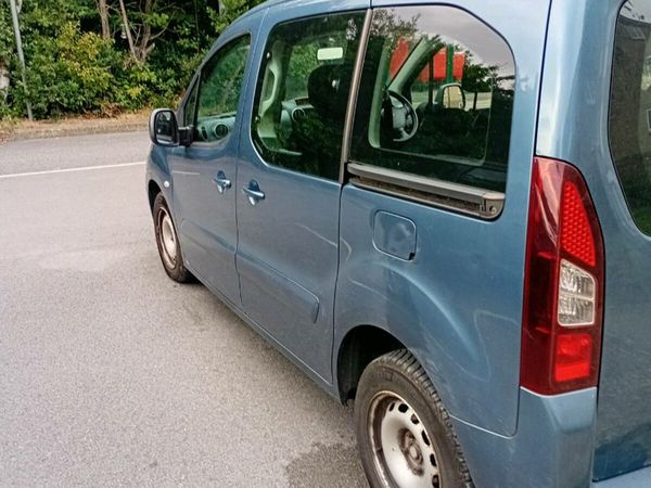 Peugeot partner AUTOMATIC nct and tax for sale in Co. Dublin for €4,250 ...
