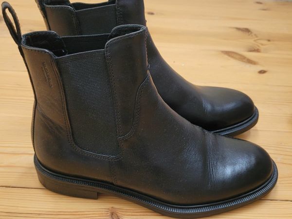 Chelsea Leather Boots Size 4 for sale in Co. Dublin for €90 on DoneDeal