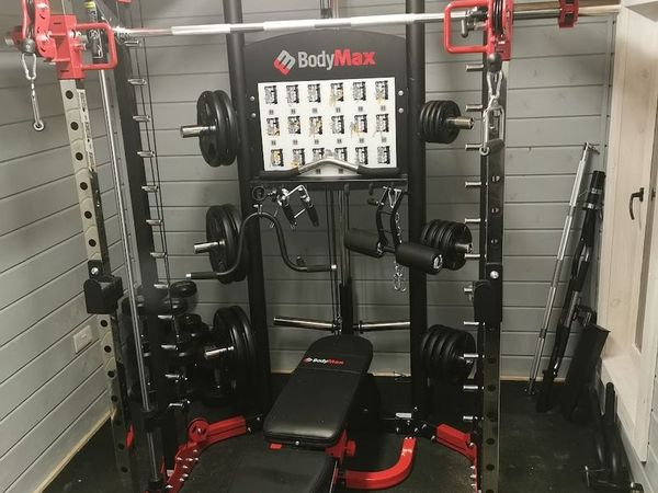 Full Home Gym = Multigym, Smith Machine, Cables, Olympic Barbell ...