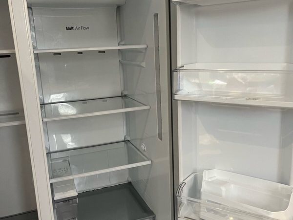 American fridge freezer for sale in Co. Dublin for €250 on DoneDeal