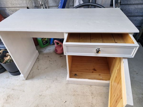 Office Desk - Painted White for sale in Co. Tipperary for €50 on DoneDeal