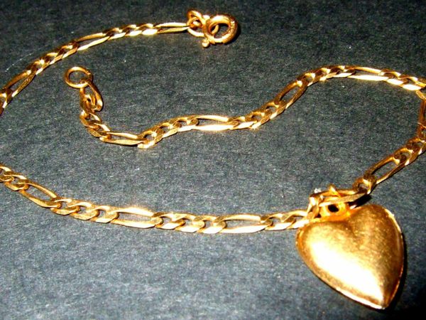 Vintage Hallmarked 14ct Gold Heart Charm Bracelet for sale in Co ...