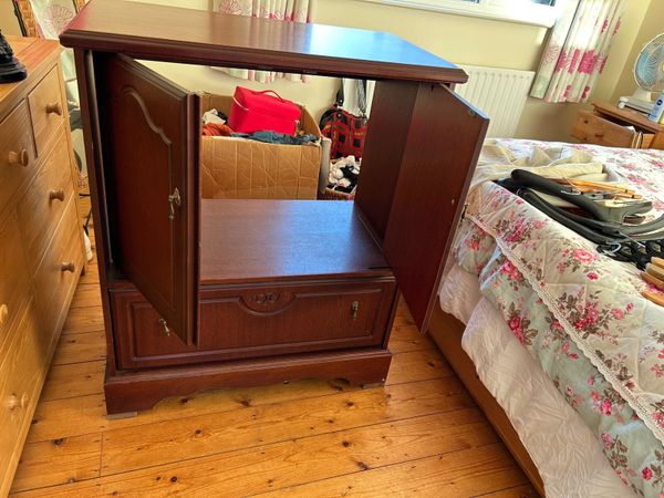 Television unit for sale in Co. Wexford for €80 on DoneDeal