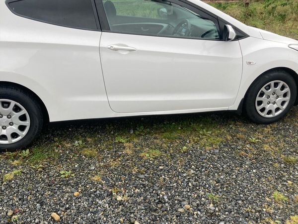 Hyundai i30 van for sale in Co. Westmeath for €3,600 on DoneDeal