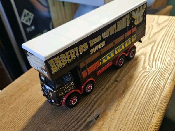 Corgi Circus Fair Ground Showmans Range Truck 1.50 for sale in Co ...