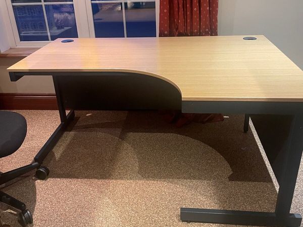 Office Desk for sale in Co. Offaly for €100 on DoneDeal