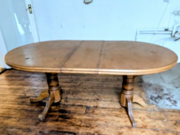 Kitchen dining table for sale in Co. Dublin for €155 on DoneDeal
